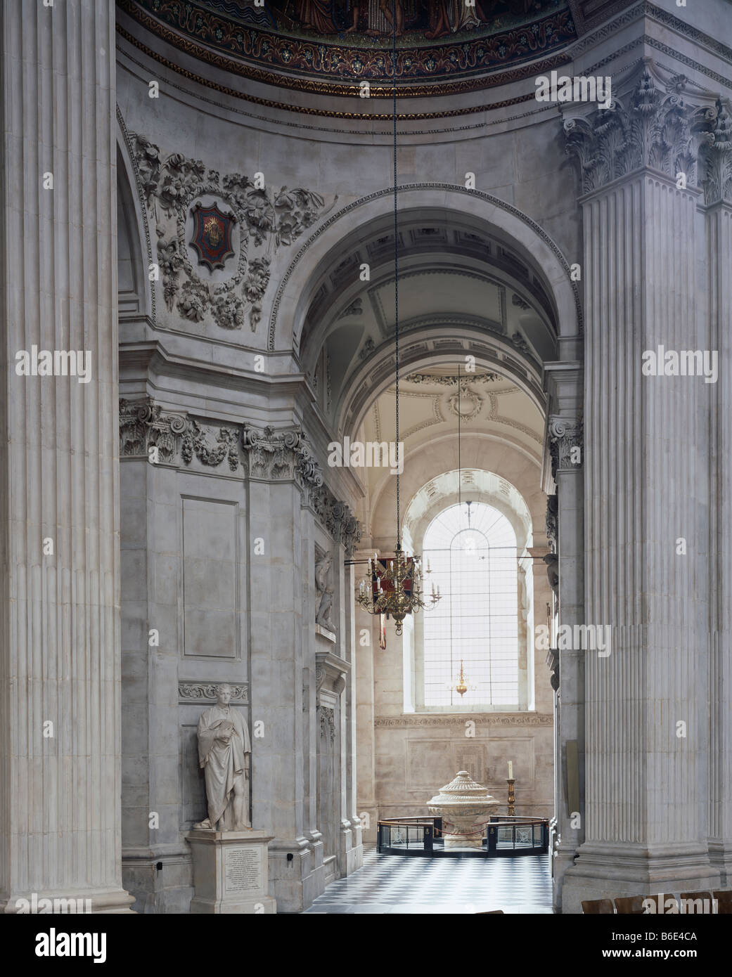 Saint Paul's Cathedral north transept aisle Stock Photo - Alamy
