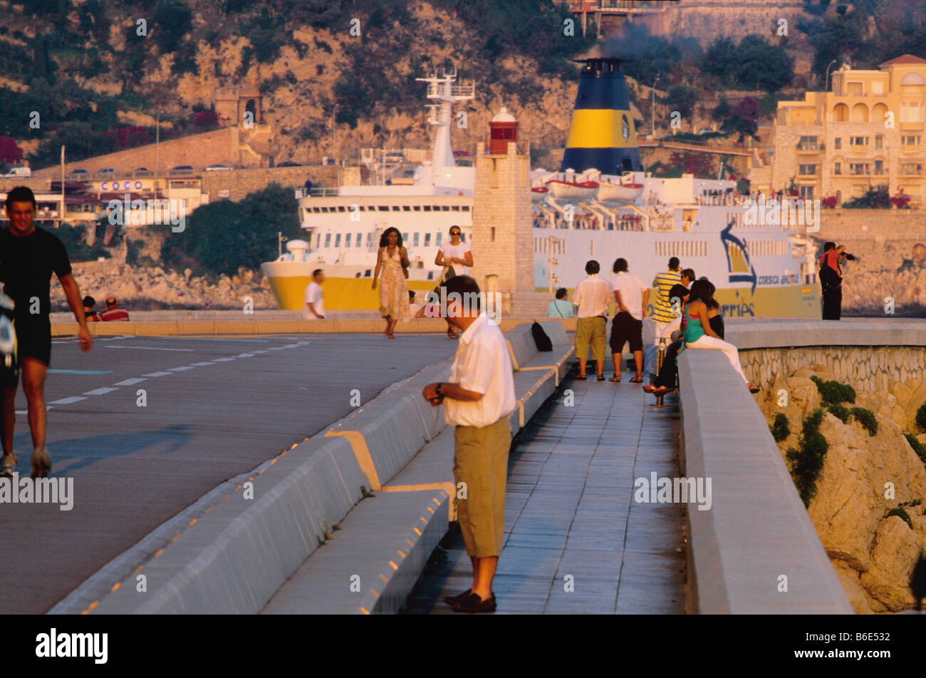 The front sea sidewalk of Rauba Capeu near the harbour of Nice Stock ...