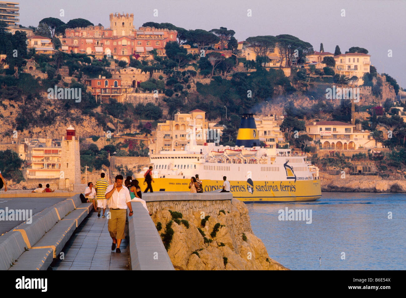 Rauba capeu hi-res stock photography and images - Alamy