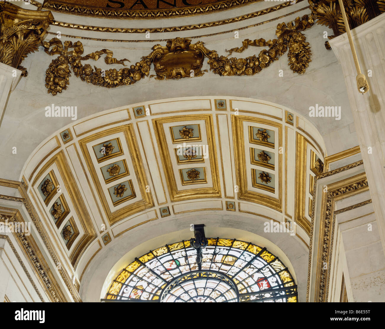 Saint Paul's Cathedral East End Coffering Stock Photo - Alamy