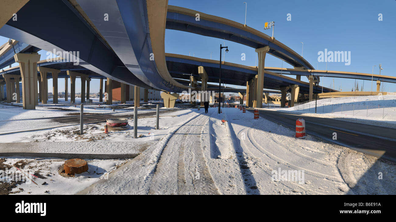 Milwaukee highway structure Stock Photo - Alamy