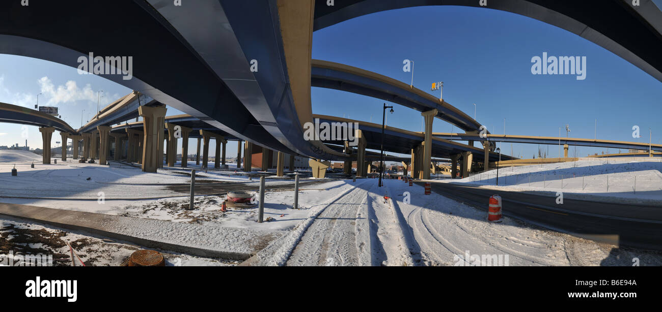 Milwaukee highway structure Stock Photo - Alamy