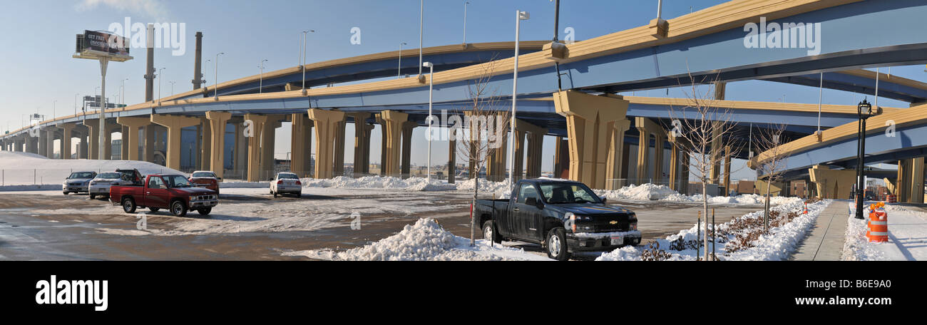 Milwaukee highway structure Stock Photo - Alamy