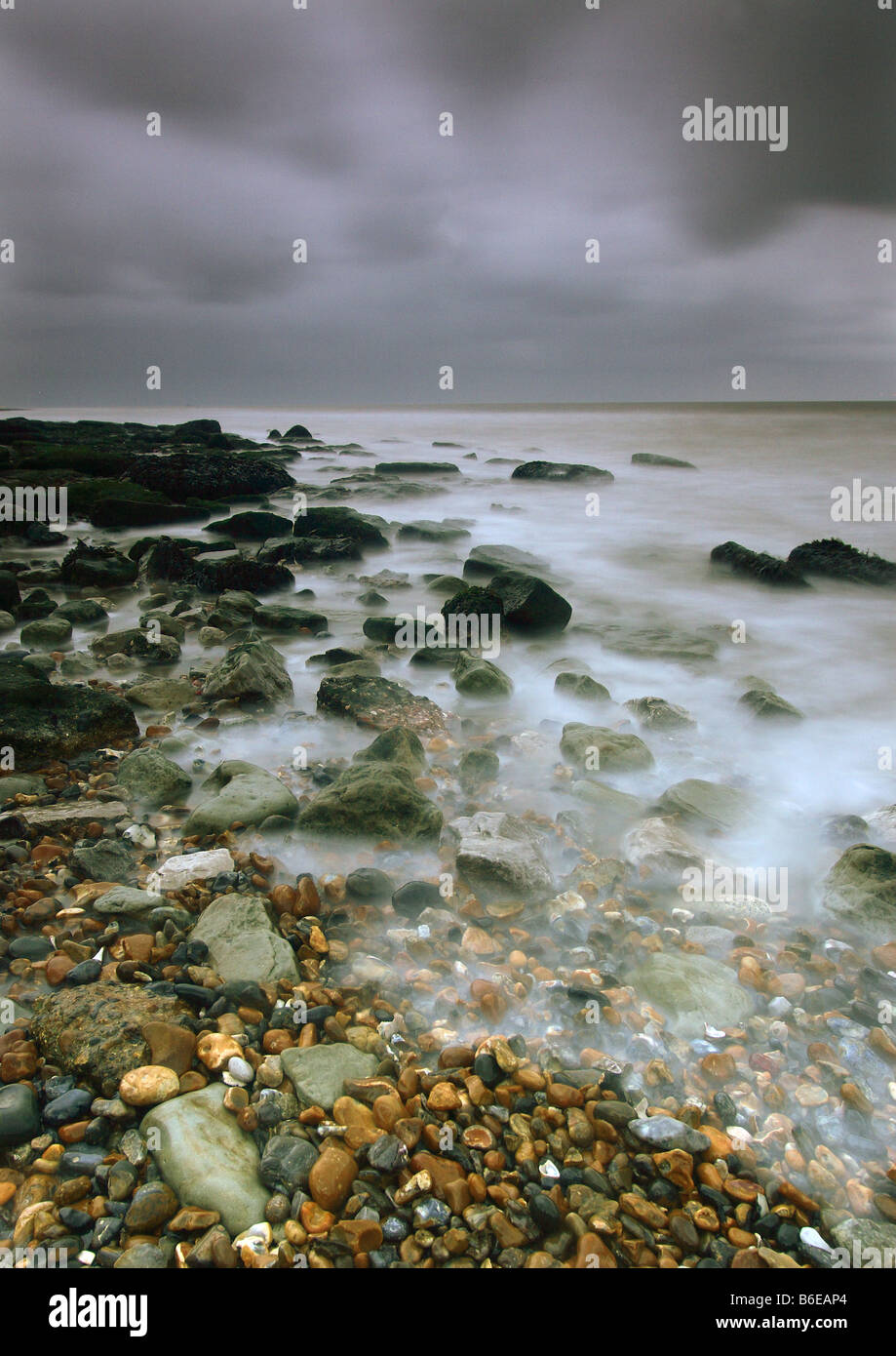 Rocks pebbles stormy storm hi-res stock photography and images - Alamy