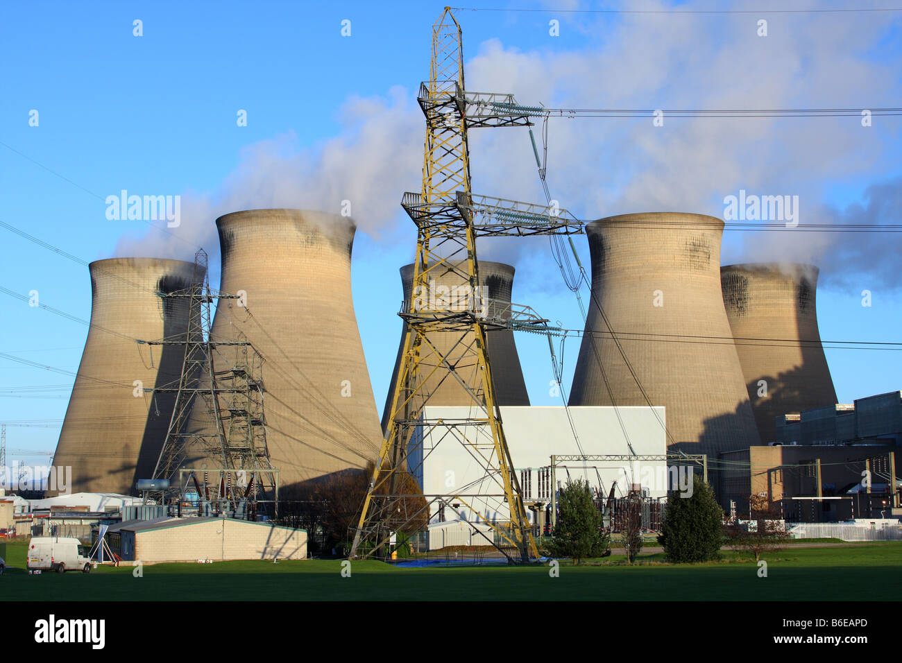 Ferrybridge power station, Ferrybridge, South Yorkshire, England, U.K ...
