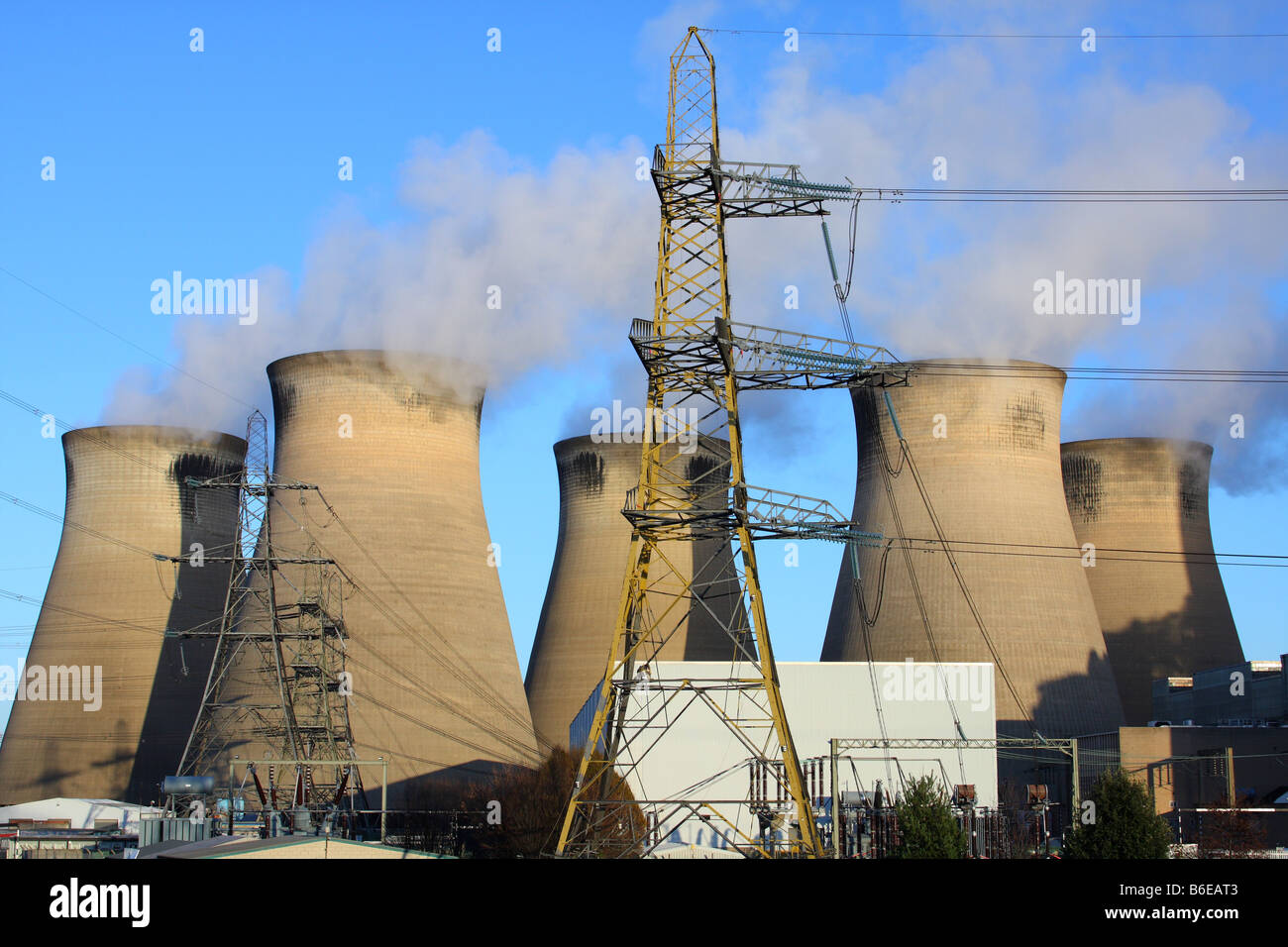 Ferrybridge power station, Ferrybridge, South Yorkshire, England, U.K ...