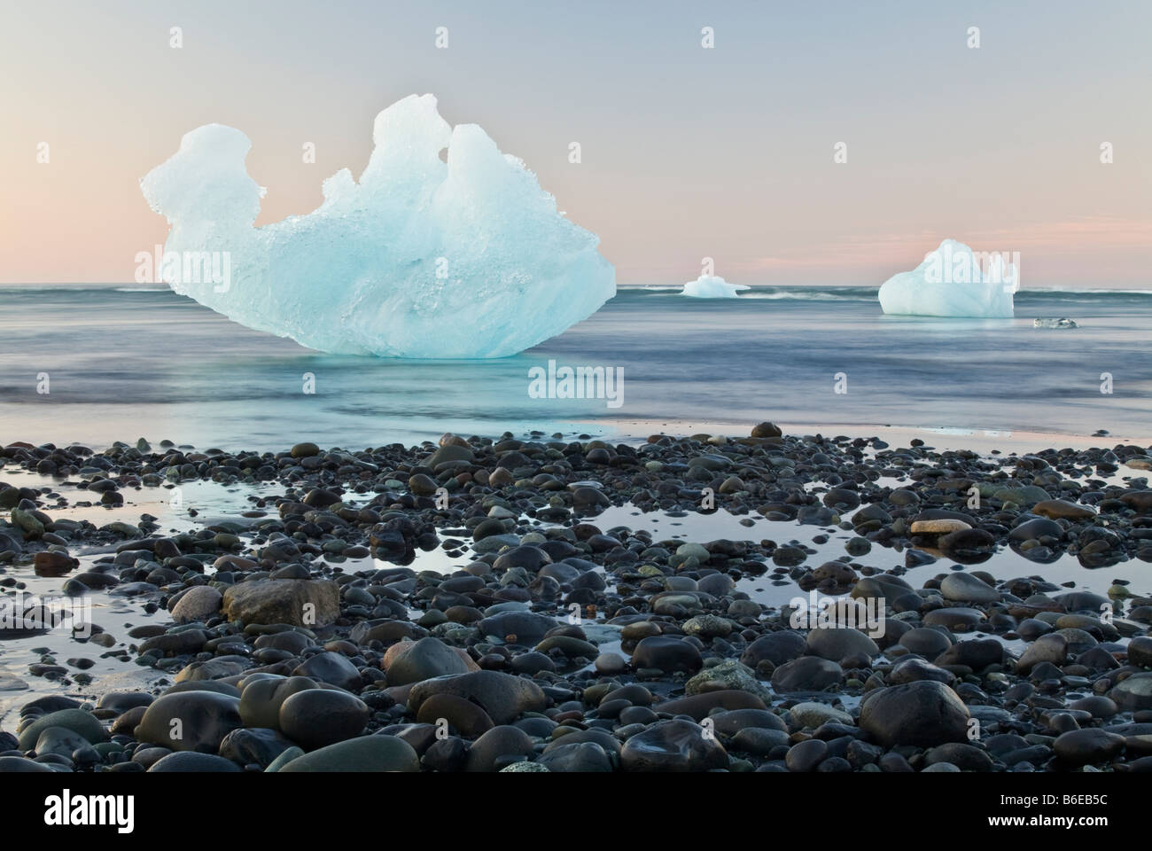 Beached glacial ice hi-res stock photography and images - Alamy