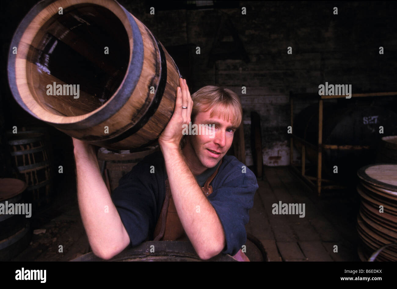 Barrels cooper hi-res stock photography and images - Alamy