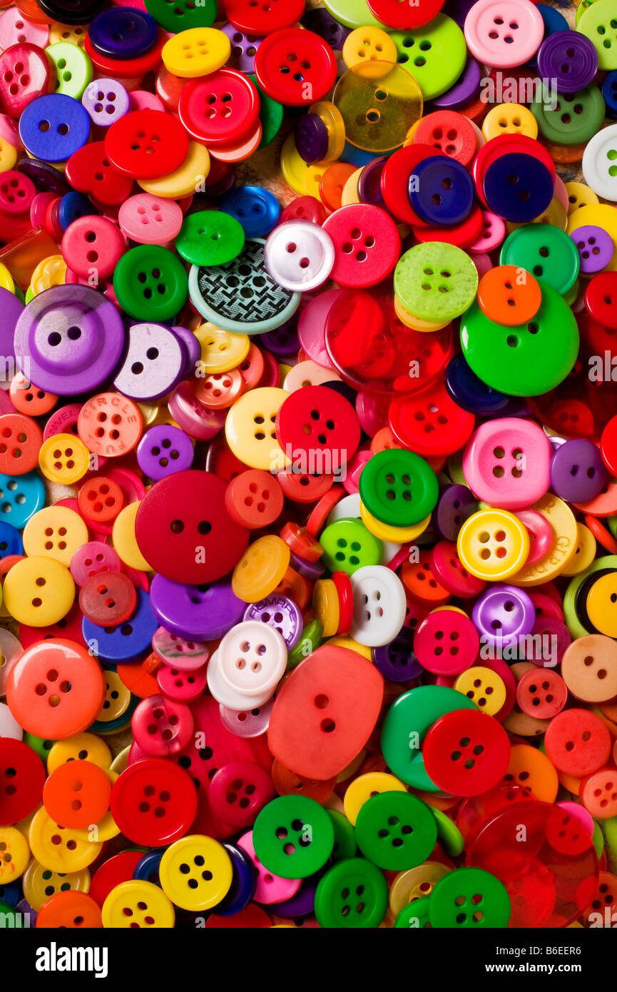 Pile of buttons hi-res stock photography and images - Alamy Pile of buttons hi-res stock photography and images - Alamy