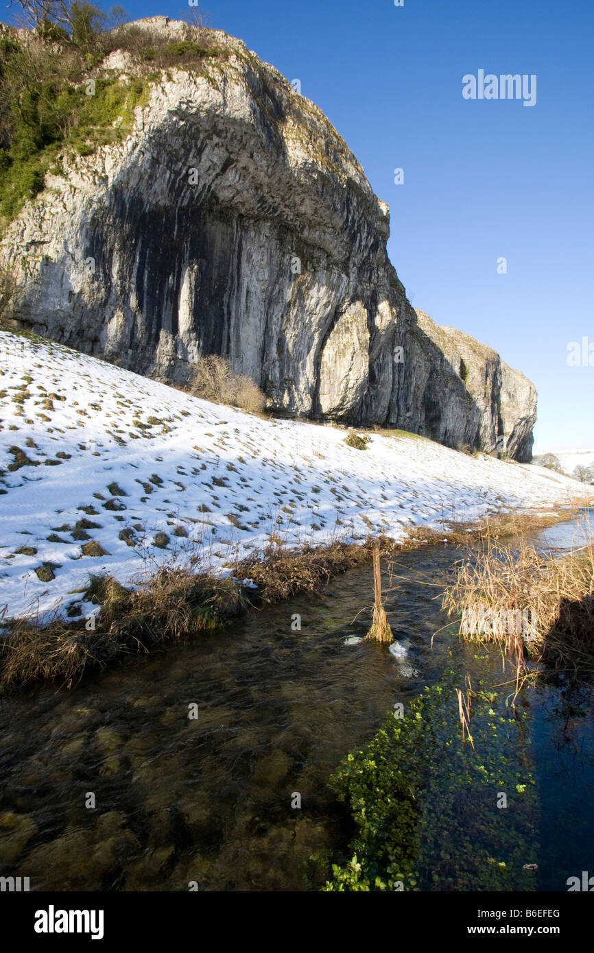 kilnsey crag limestone cliff winter snow yorkshire dales national park ...