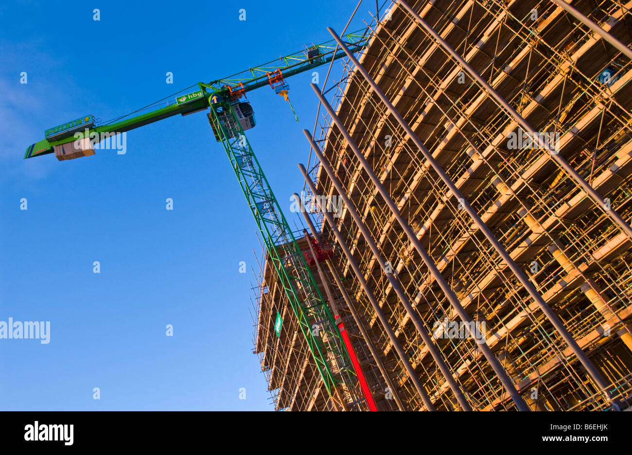 Office block under construction in Cardiff Bay Stock Photo - Alamy
