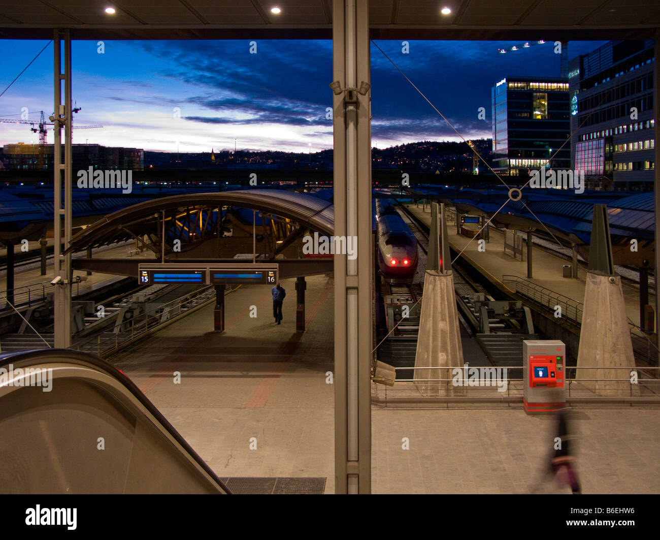 Railway platform early morning, Oslo Central railway station, Norway ...