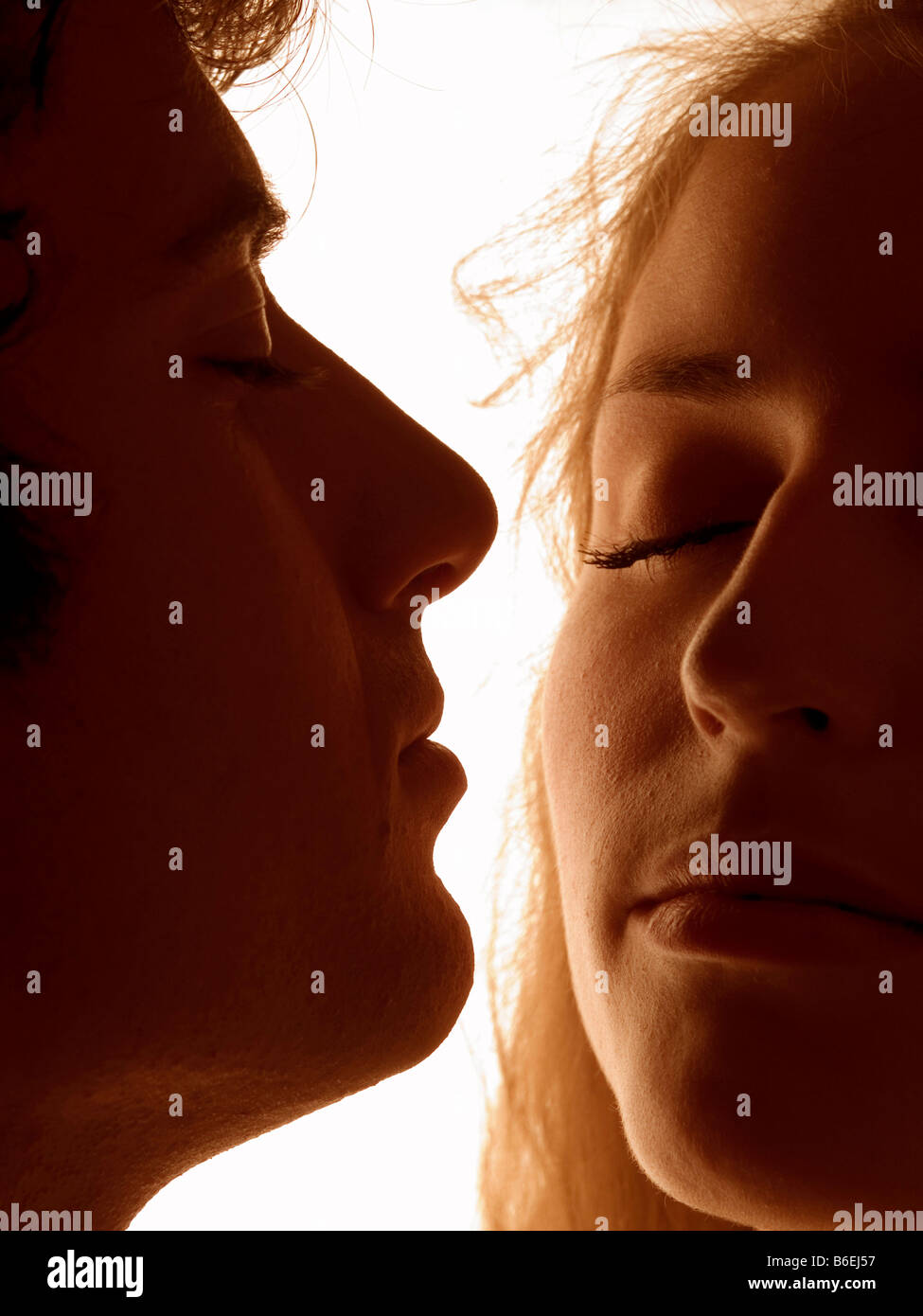 Faces close together hi-res stock photography and images - Alamy