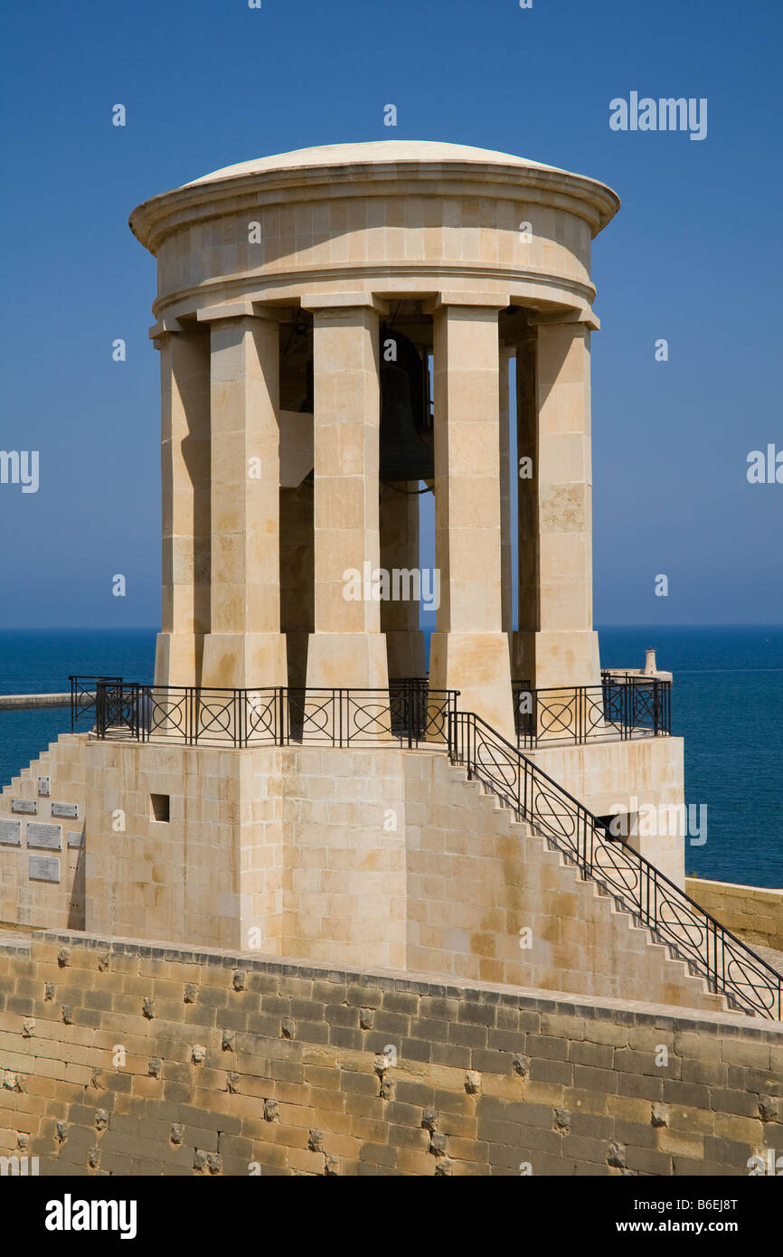 Siege bell monument, World War II Memorial, Lower Barracca Gardens ...