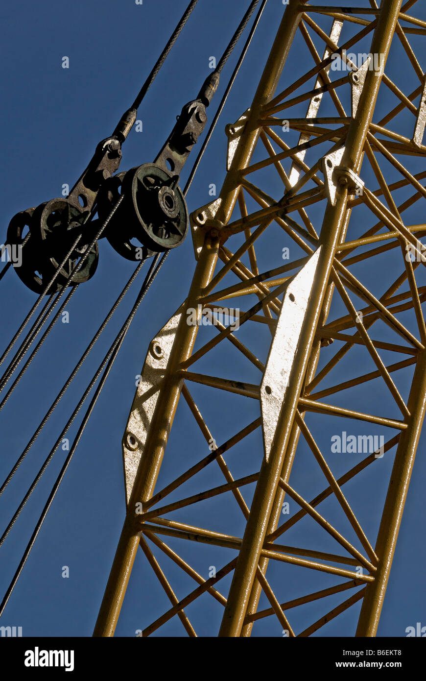 Gib crane hi-res stock photography and images - Alamy