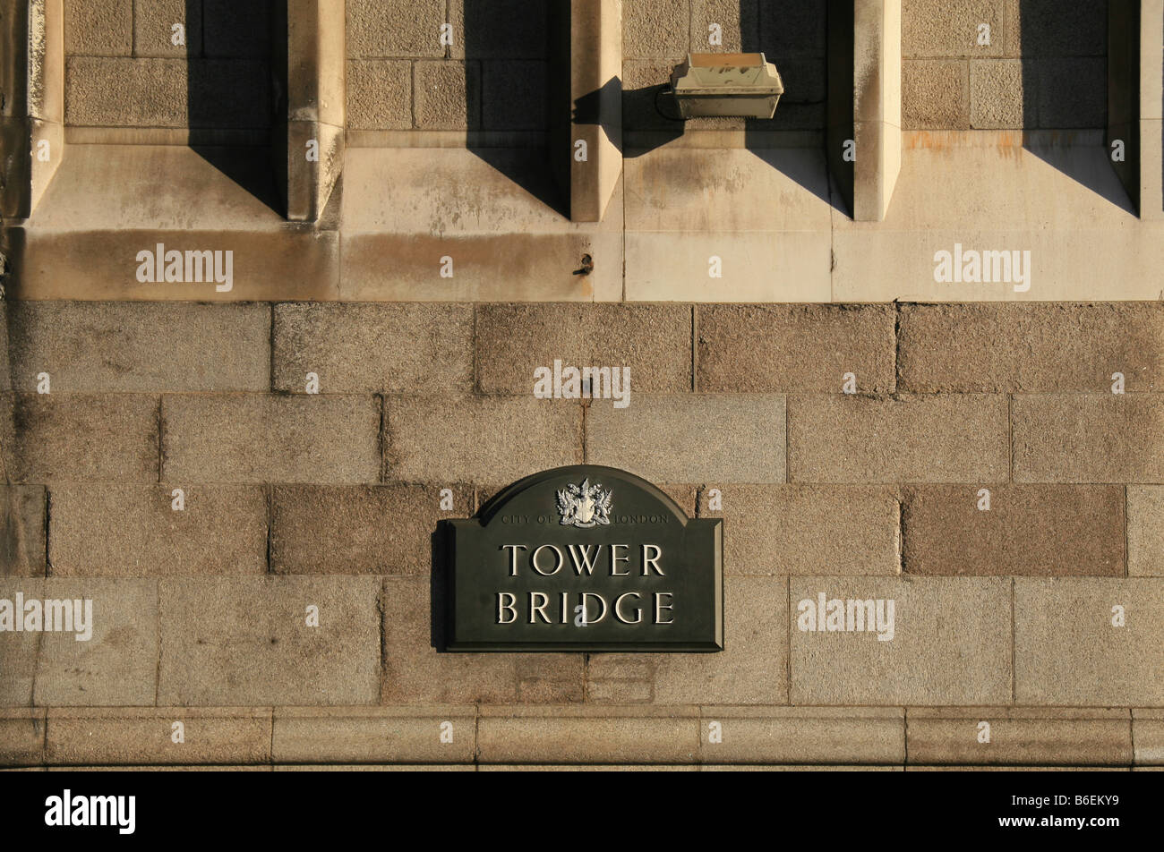 'Tower Bridge' name plate on archway, Tower Bridge, London Stock Photo ...