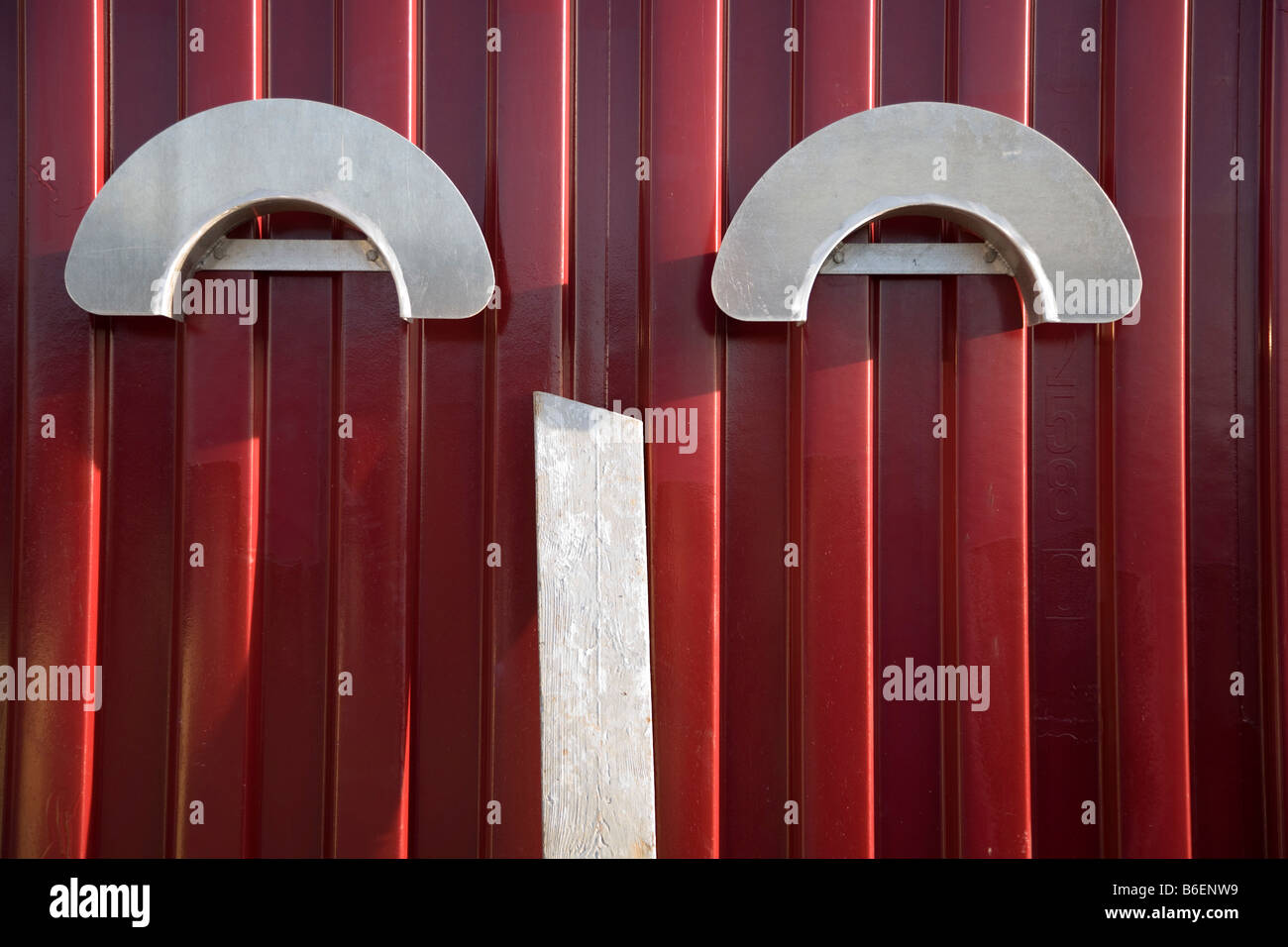 Container with a face Stock Photo - Alamy