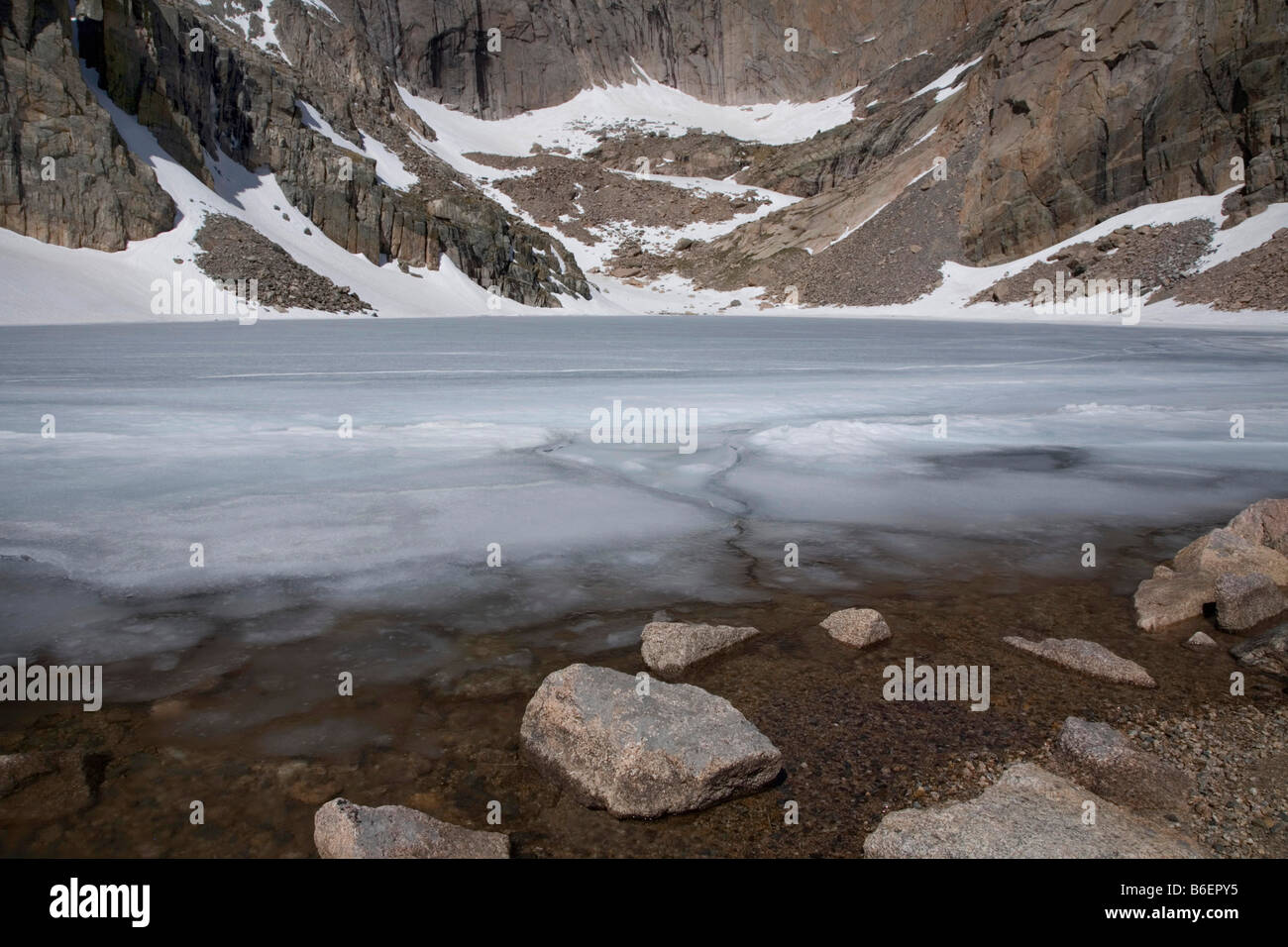 Chasm lake rocky hi-res stock photography and images - Alamy