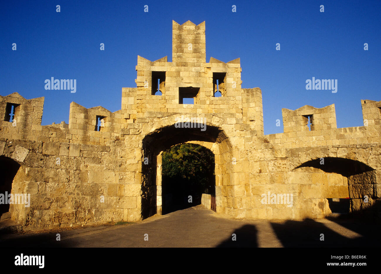 Rhodos griechenland alte stadt hi-res stock photography and images - Alamy