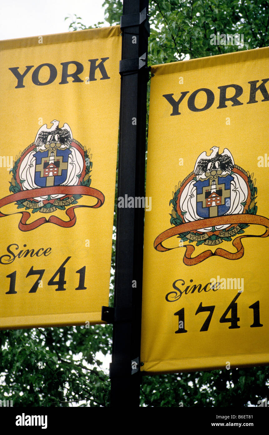 Banners on lamp post in York, Pennsylvania Stock Photo - Alamy
