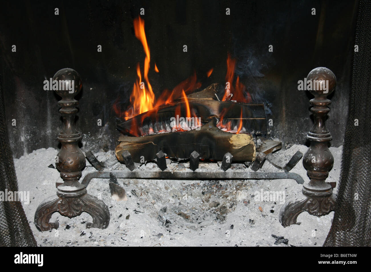 Ash and logs hi-res stock photography and images - Alamy