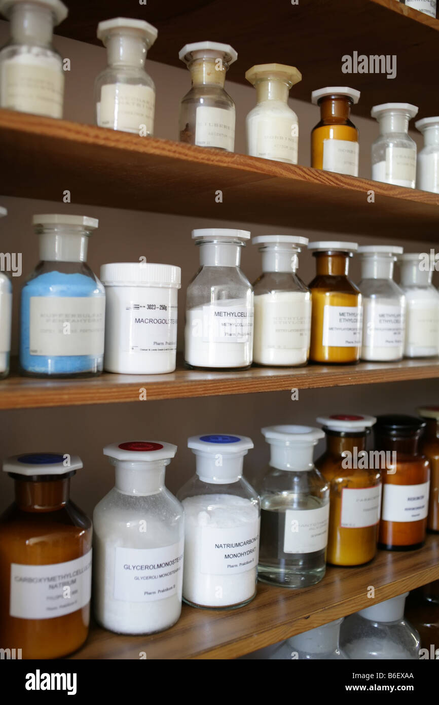 Bulk chemical storage hi-res stock photography and images - Alamy