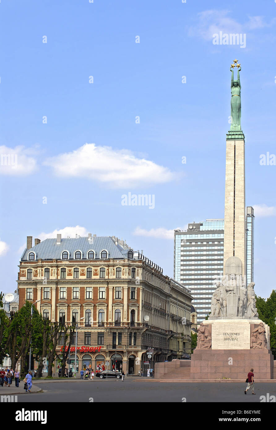 Freedom Memorial in Riga, Latvia Stock Photo - Alamy