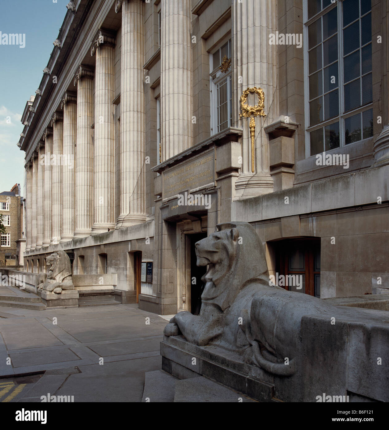 Front of british museum hi-res stock photography and images - Alamy
