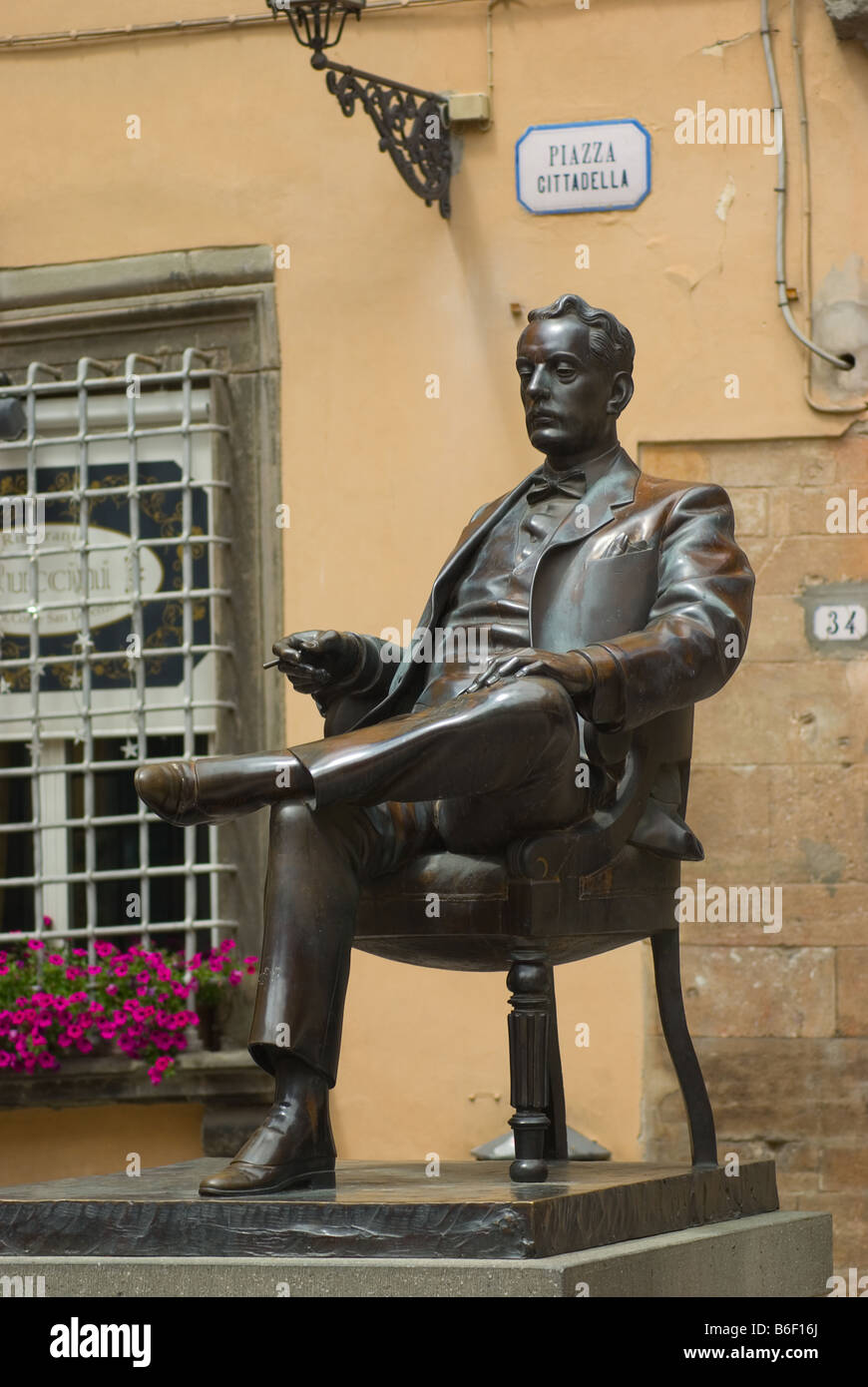 Monument of Giacomo Puccini in Lucca, Tuscany, Italy, Europe Stock ...