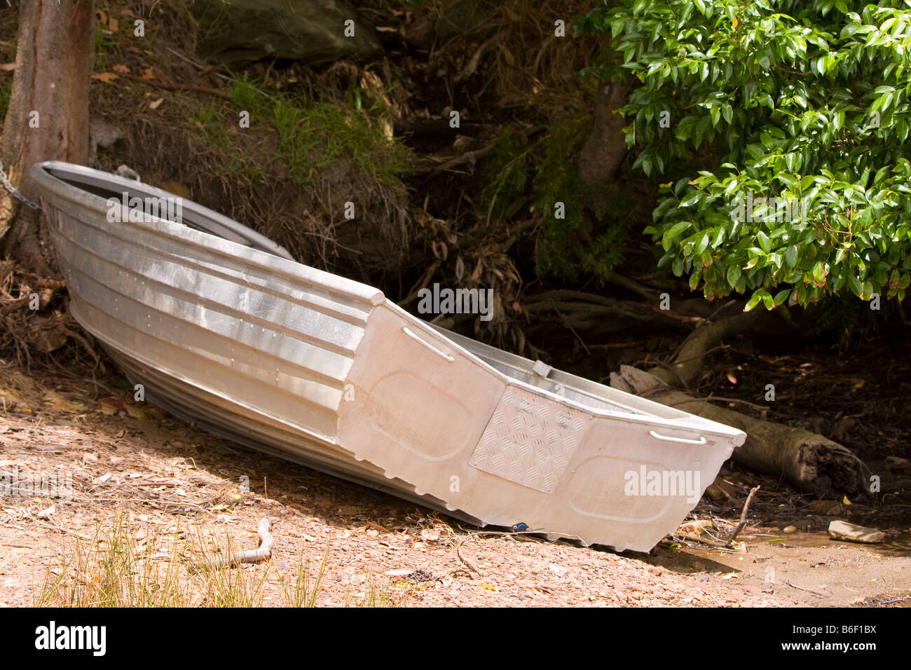 Tinnie hi-res stock photography and images - Alamy