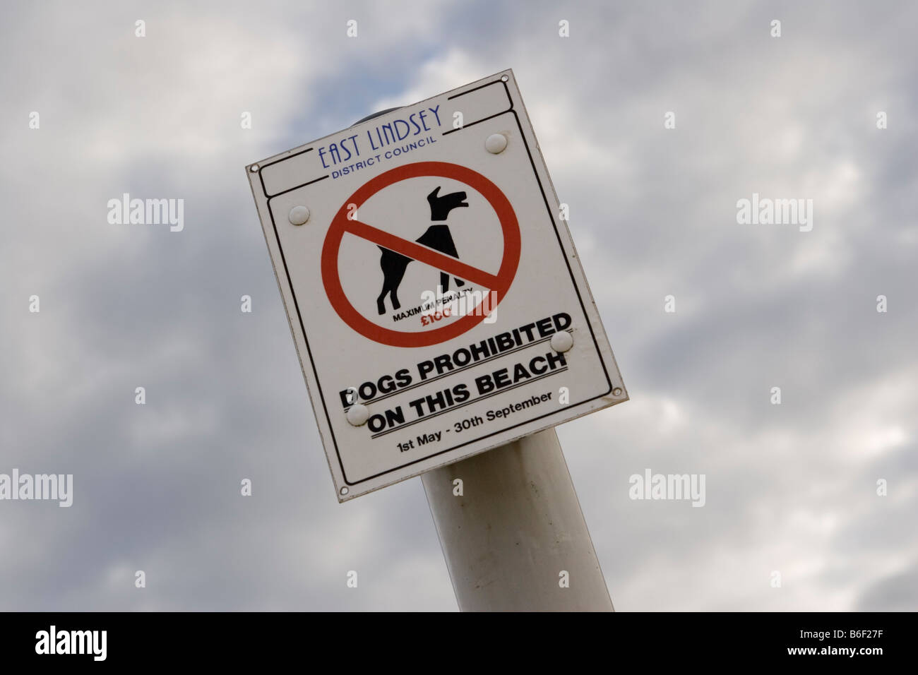 Dogs Prohibited Sign at Mablethorpe Beach Stock Photo - Alamy