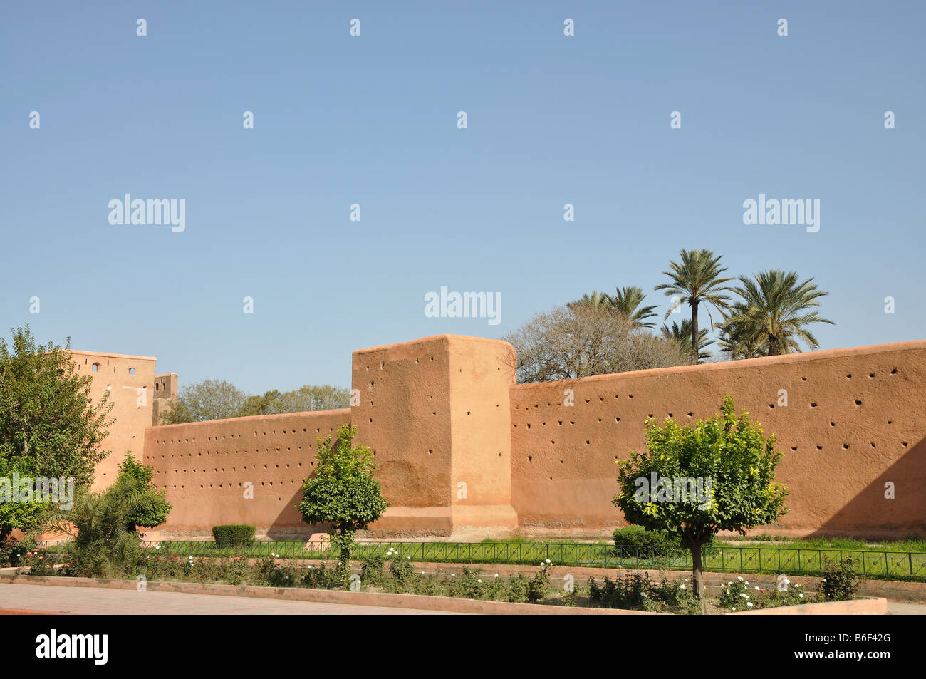 Marrakesh city wall hi-res stock photography and images - Alamy