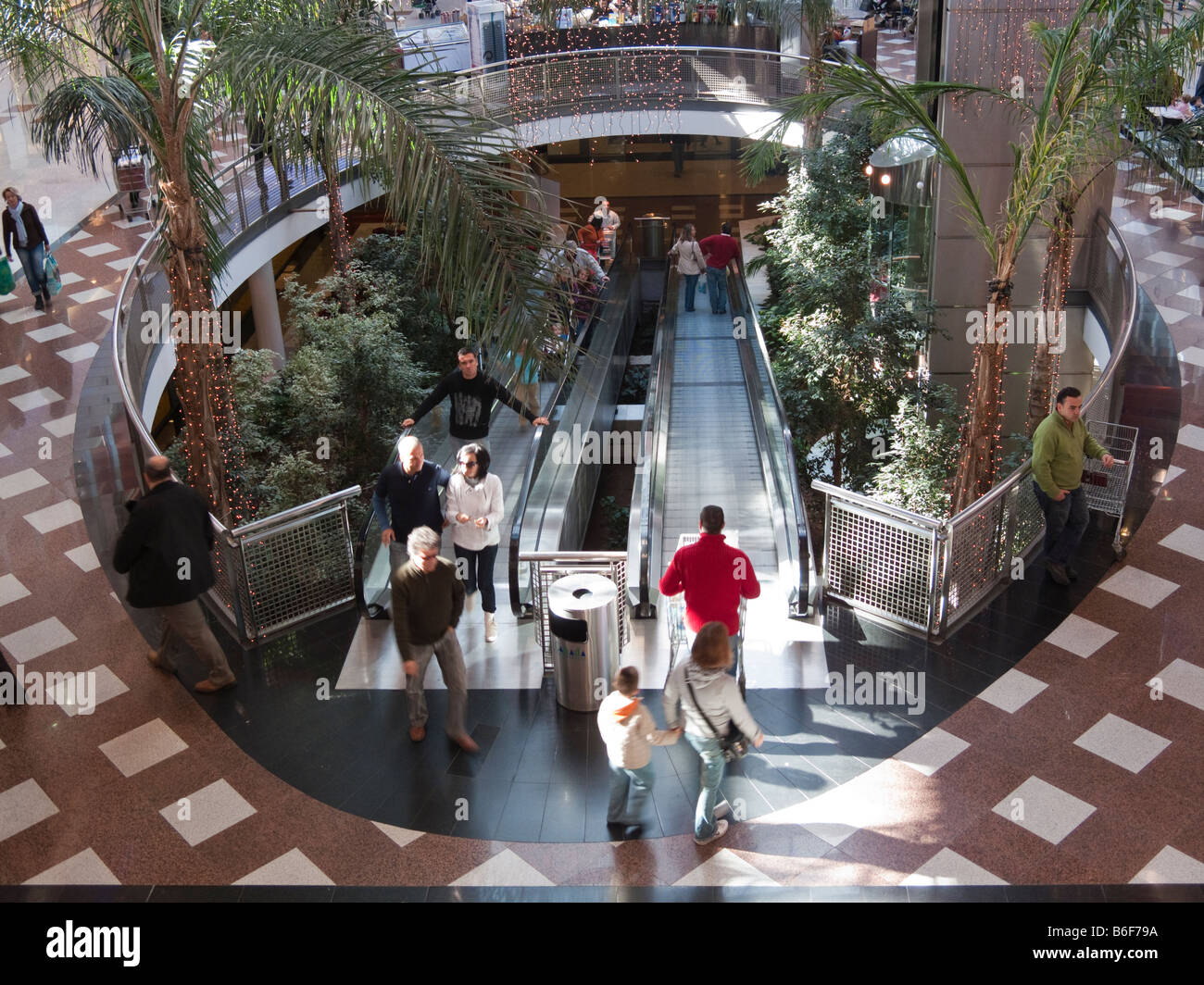 Malaga shopping mall hi-res stock photography and images - Alamy