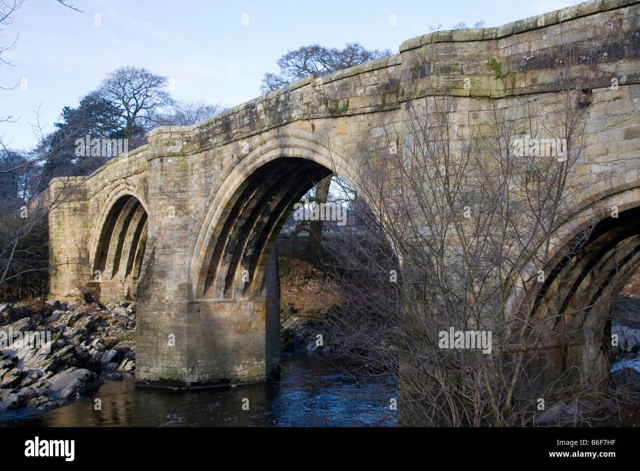kirkby lonsdale ancient stone arch bridge river lune cumbria lancashire ...