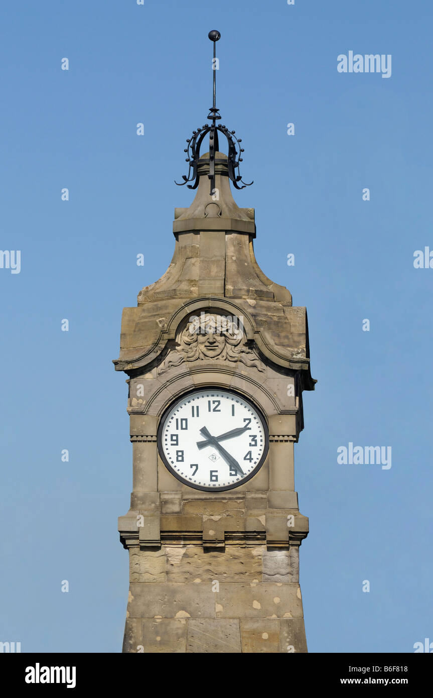 Clock tower dusseldorf hi-res stock photography and images - Alamy