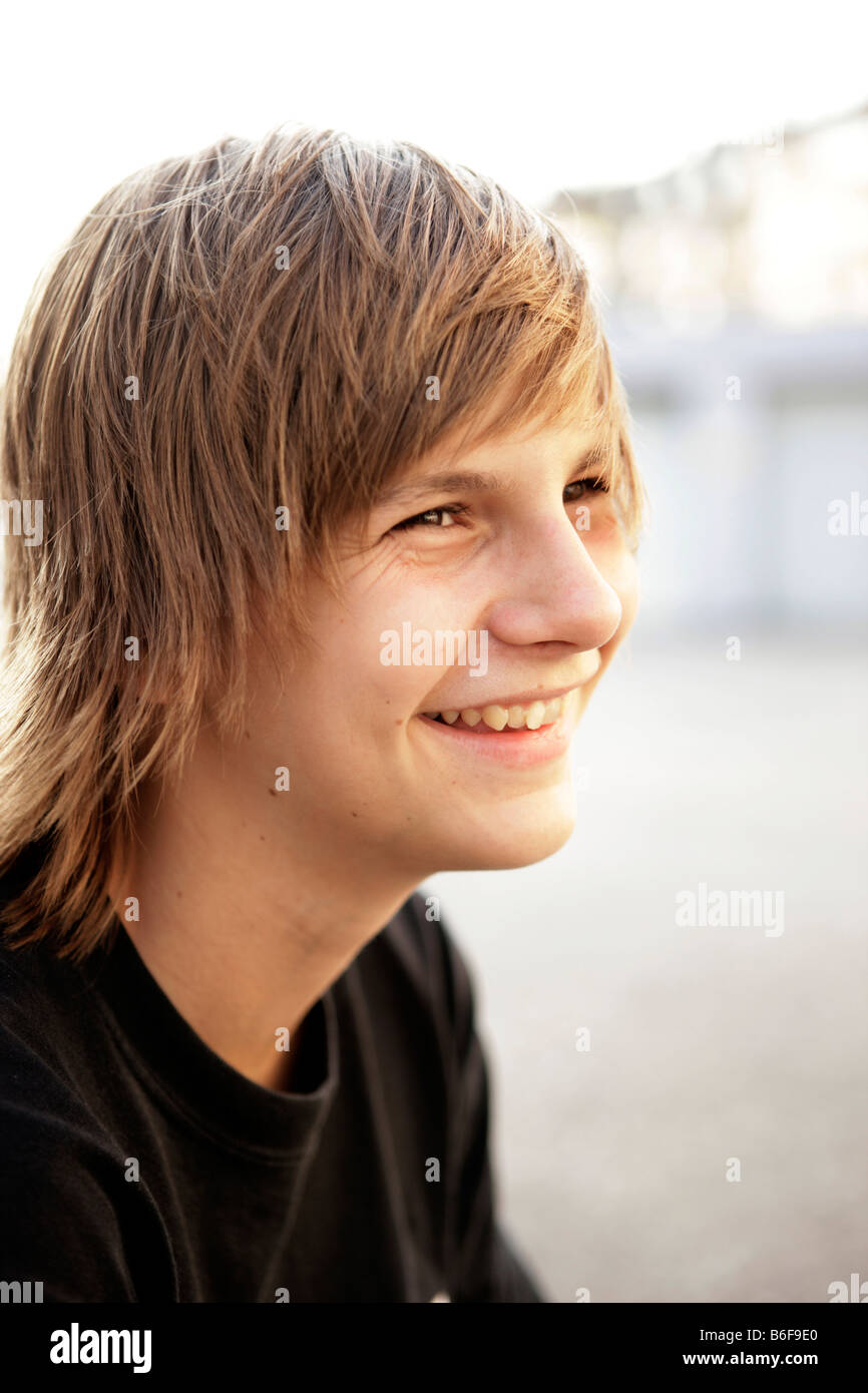 14 year old boy portrait hi-res stock photography and images - Alamy