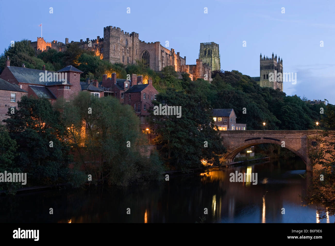 Durham River Wear Framwellgate Bridge medieval bridge riverside castle ...