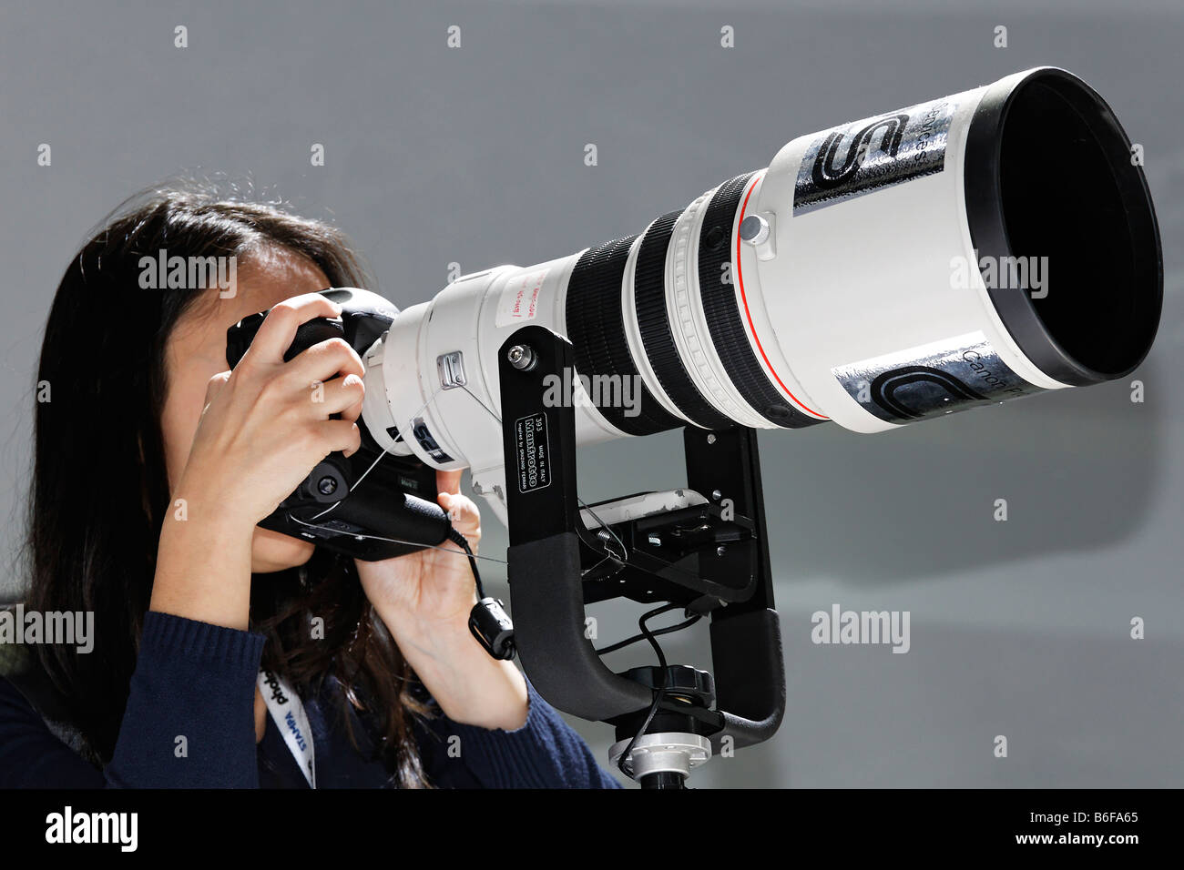 View through a telephoto lens hi-res stock photography and images - Alamy