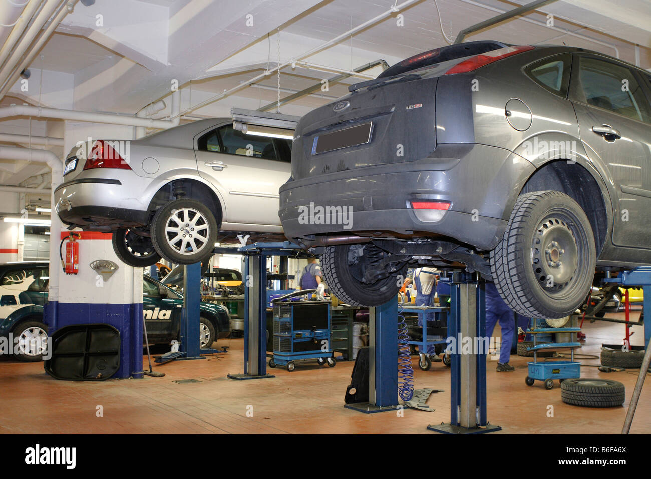 Car shop handel hi-res stock photography and images - Alamy