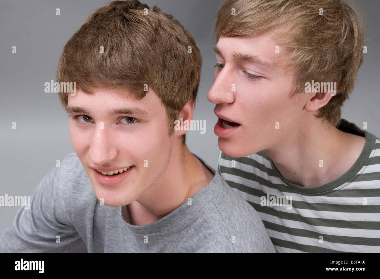 Whisper whispering whispers hi-res stock photography and images - Alamy