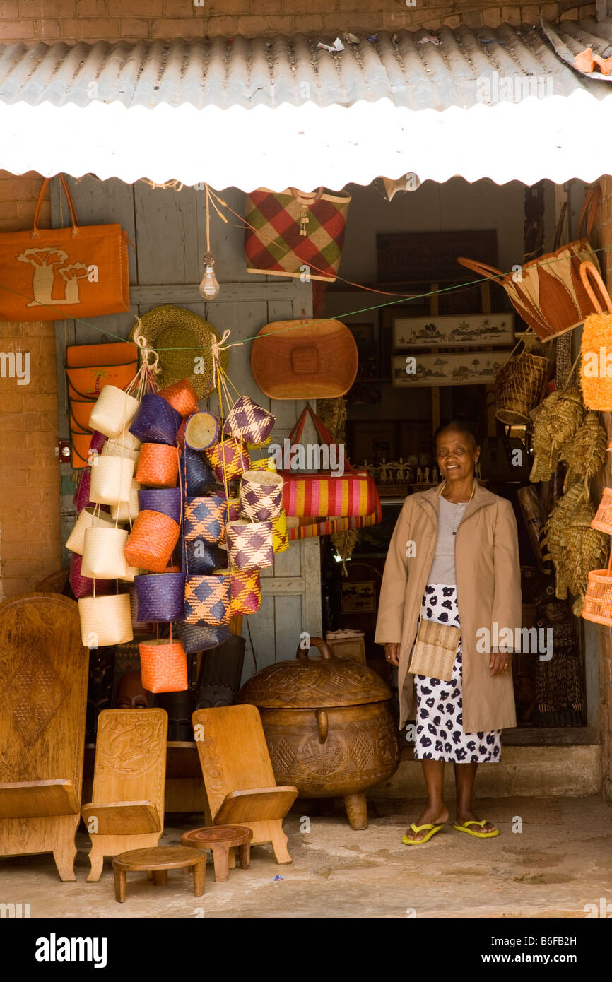 Madagascar craft hi-res stock photography and images - Alamy
