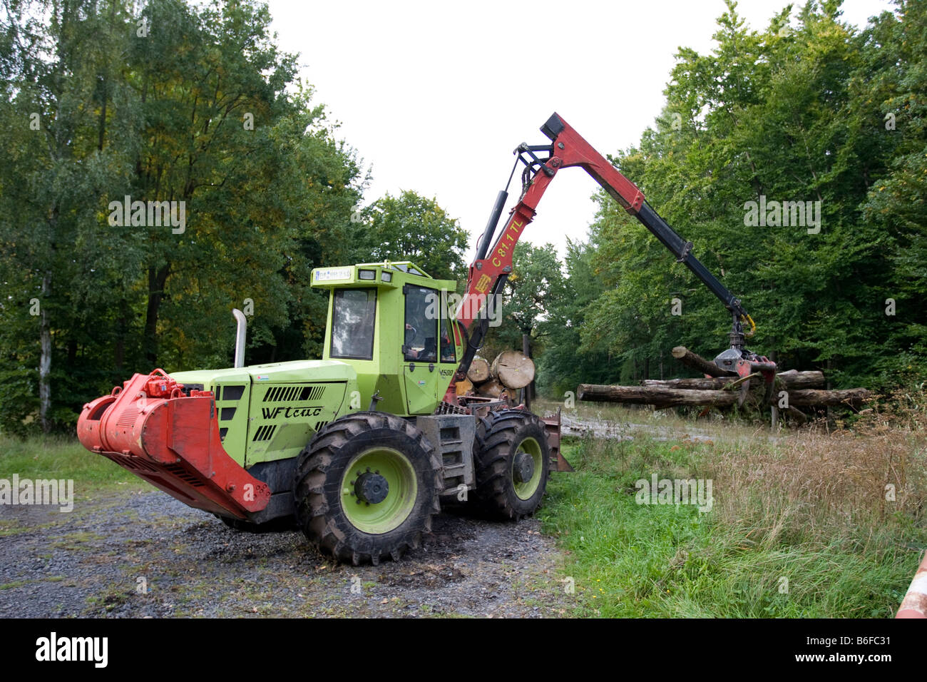 Logs and transport hi-res stock photography and images - Alamy