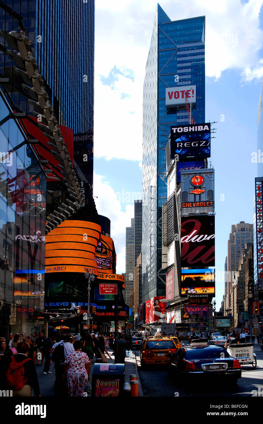 Times square new york city hi-res stock photography and images - Alamy