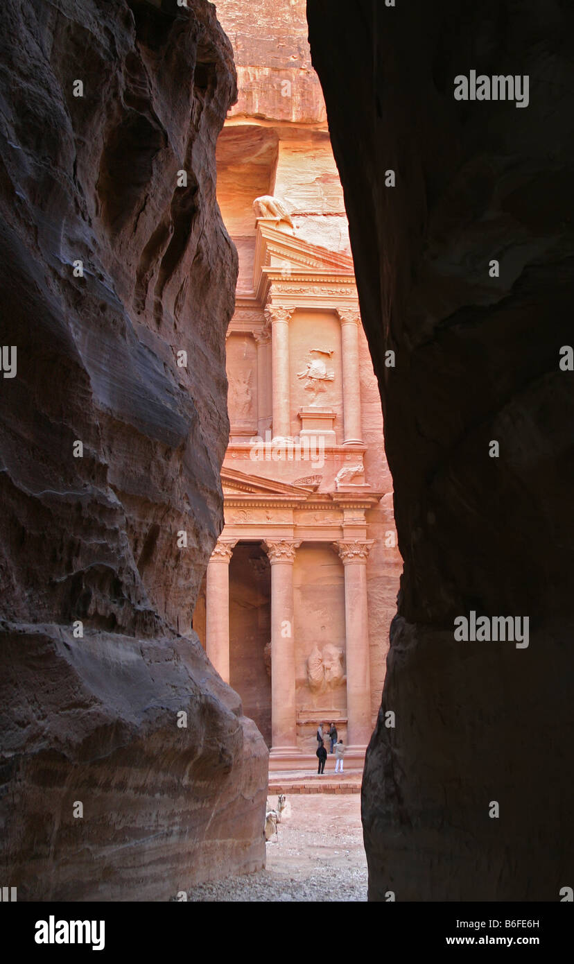 Al khaznah hi-res stock photography and images - Alamy