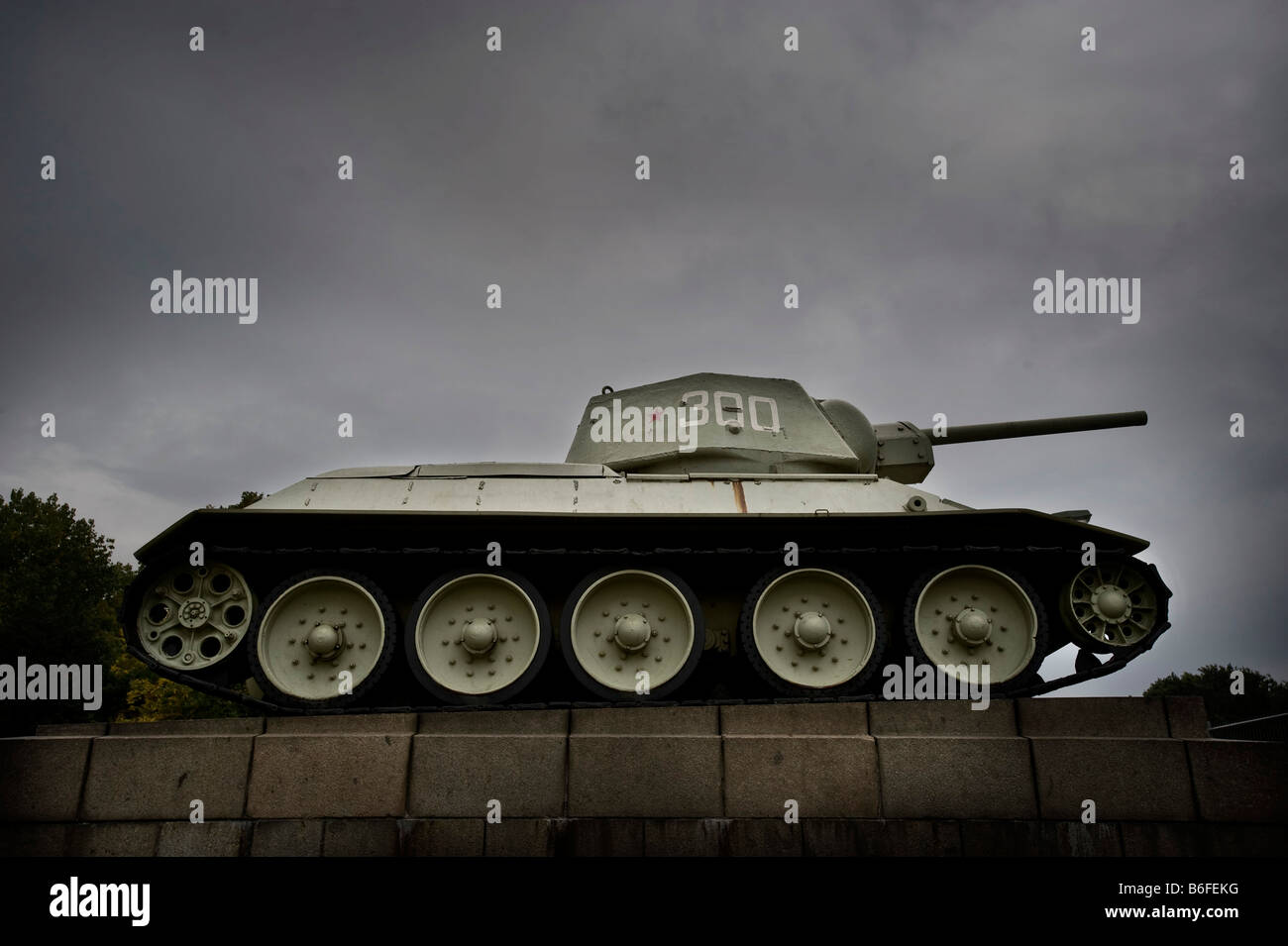 Photo russian tank hi-res stock photography and images - Alamy