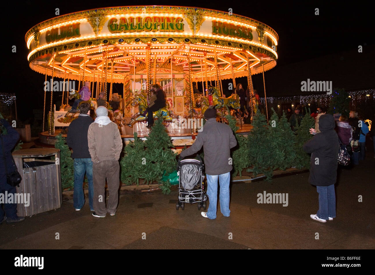Fun fair children enjoying ride hi-res stock photography and images - Alamy