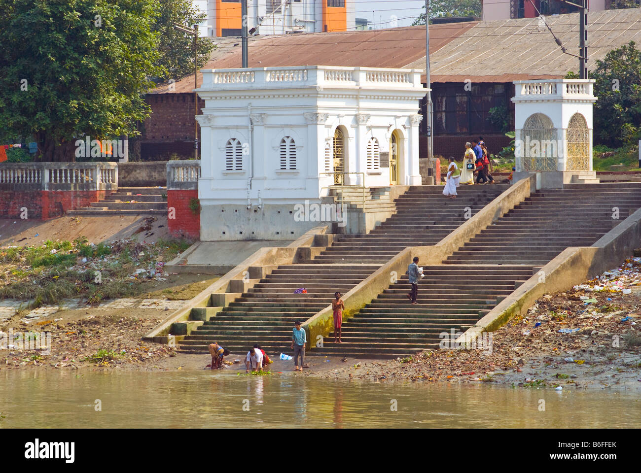 Bathing Ghat on the Hooghly River in Kolkata, India Stock Photo - Alamy