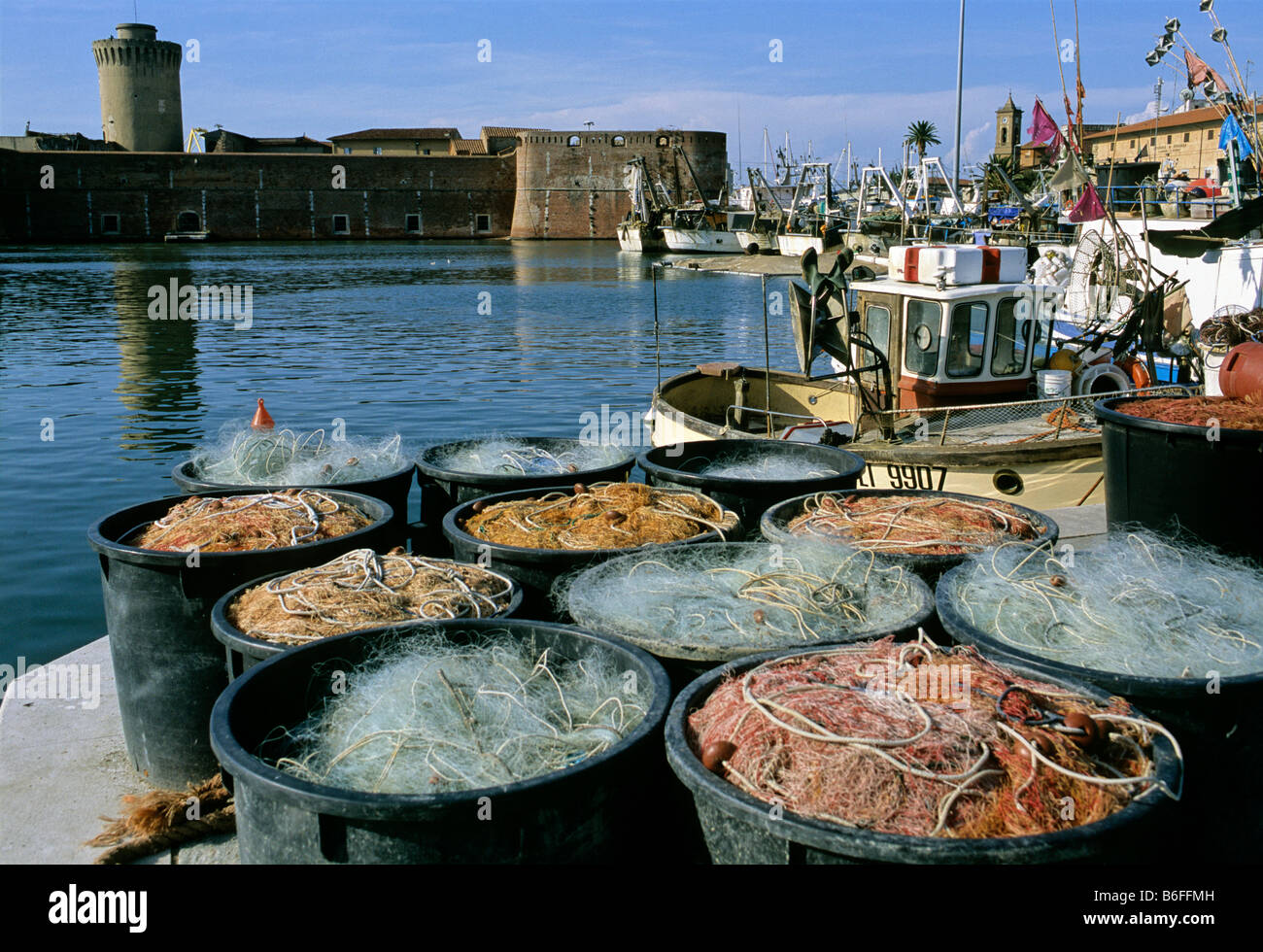 Old harbours hi-res stock photography and images - Alamy