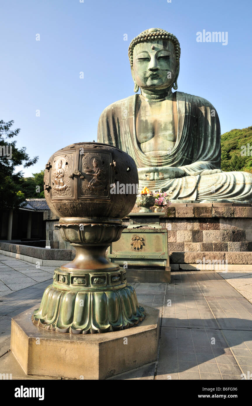 Kamakura Daibutsu (The Great Buddha of Kamakura), Kamakura, Japan Stock ...