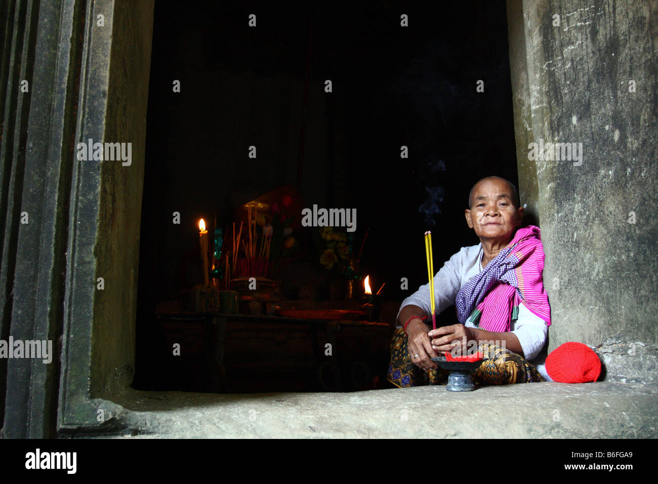 Old monk hi-res stock photography and images - Alamy